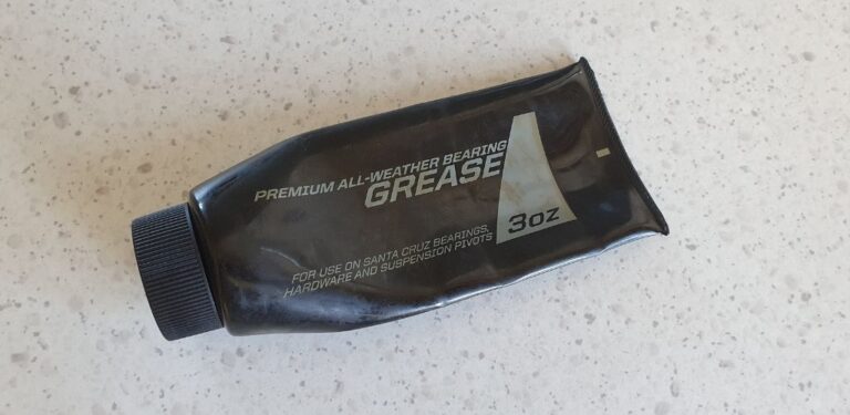 What is the best mountain bike grease? – SHRED TRAIL